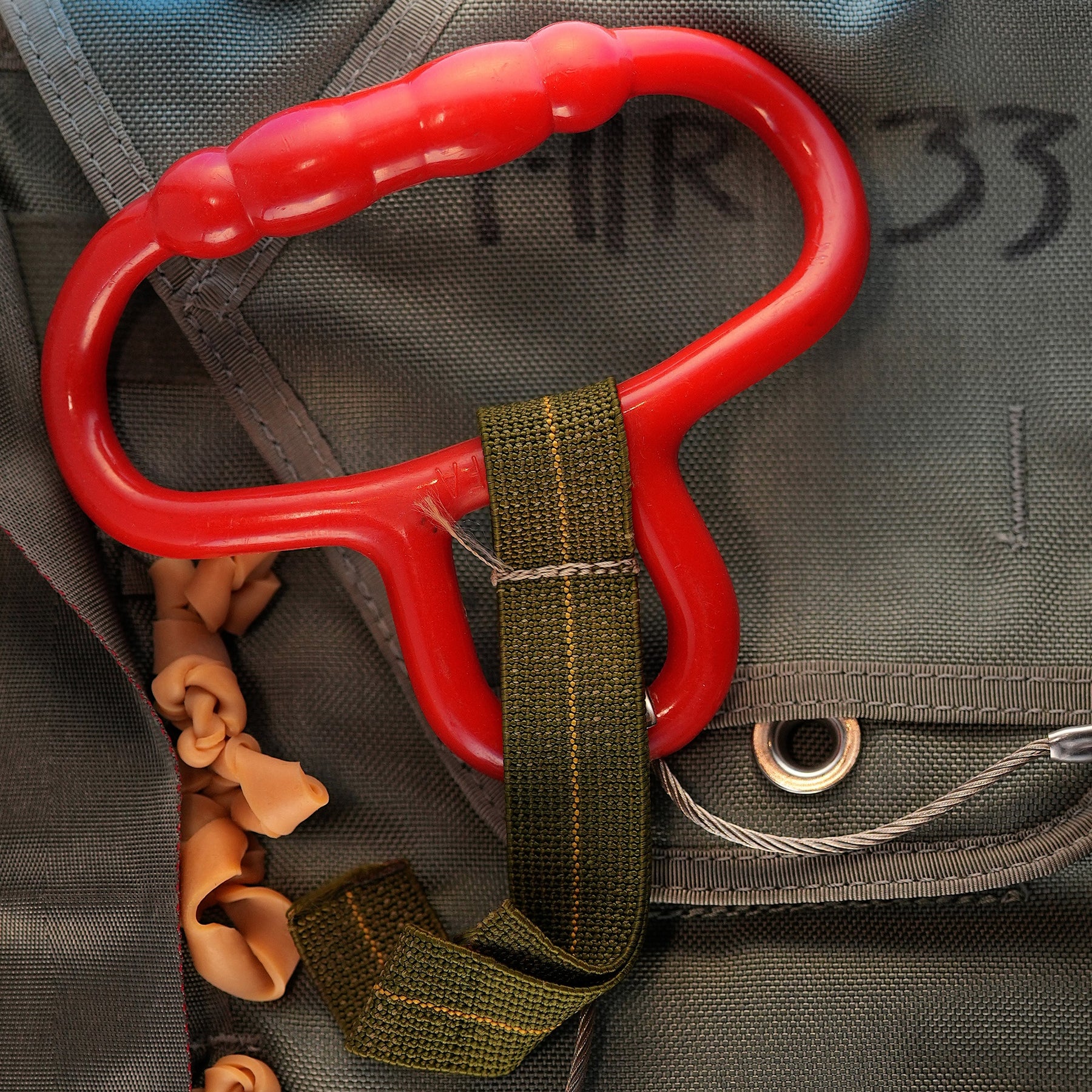 How Marine Nationale Divers Upcycled Parachute Elastic to Make Watch S ...